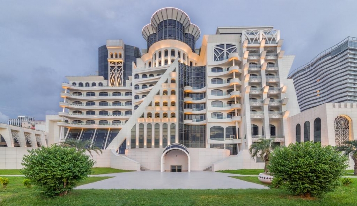 The Grand Gloria - Travel in Georgia